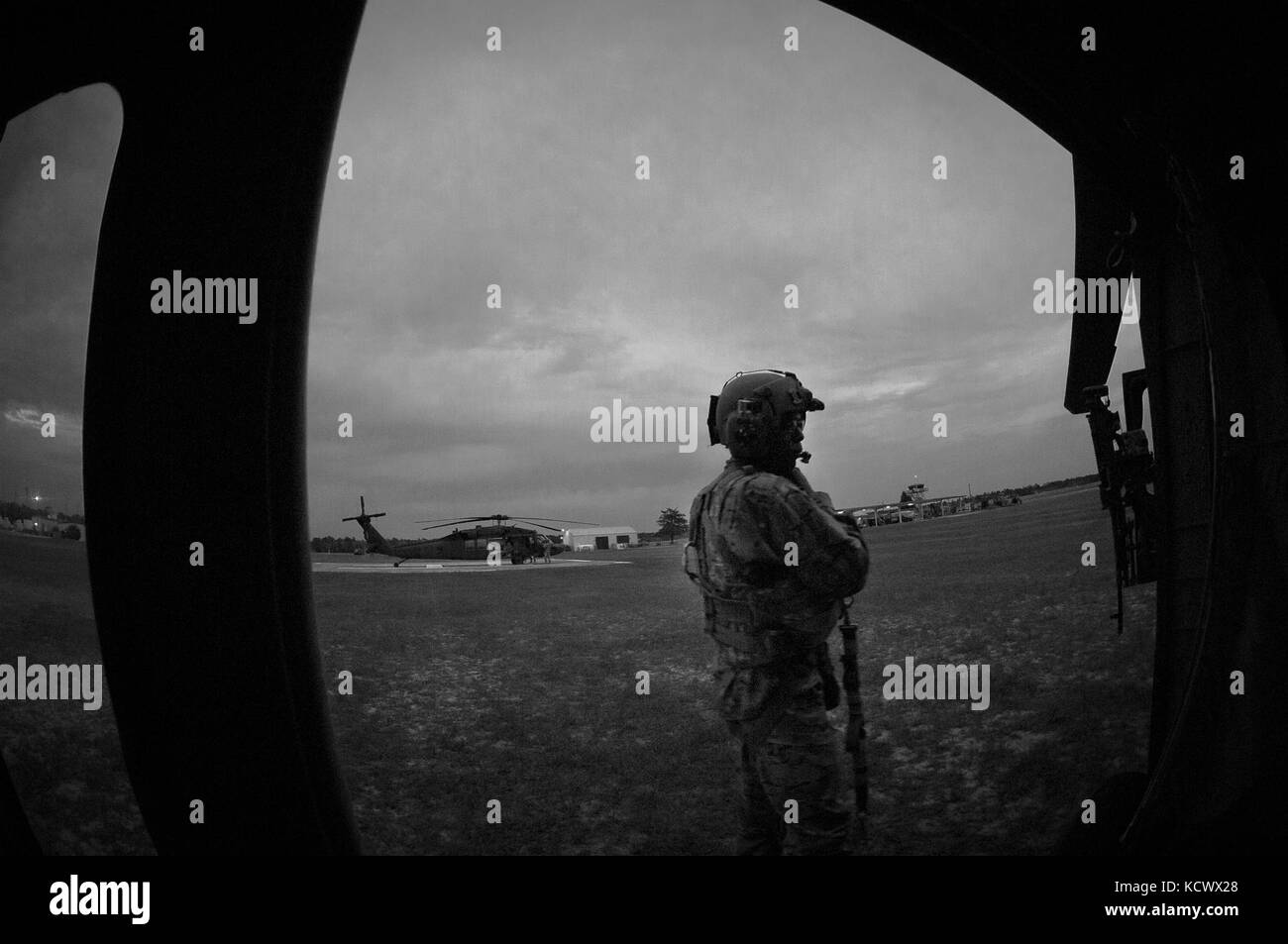 Uh 60 hawk Black and White Stock Photos & Images - Alamy