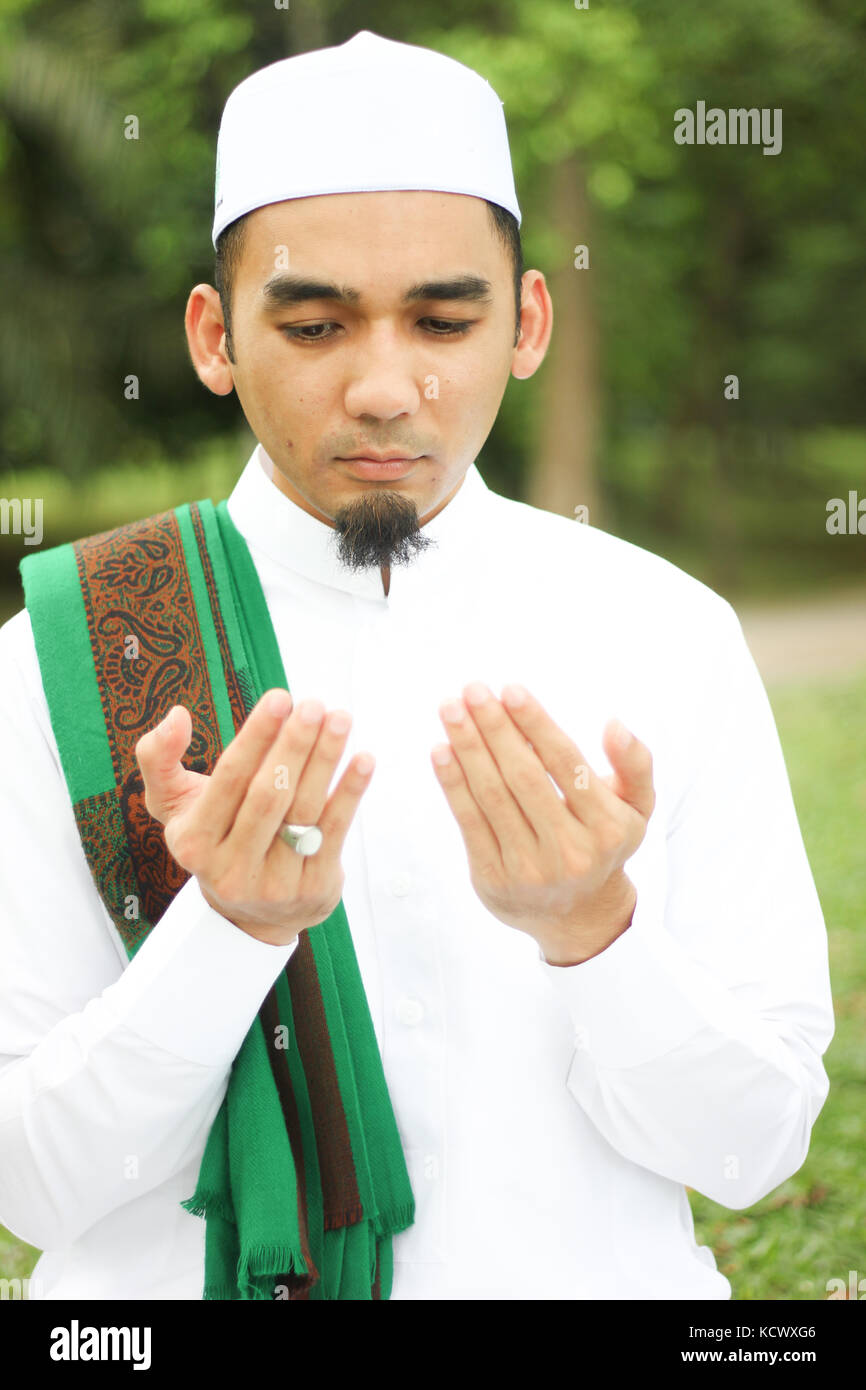 Closeup shot of Muslim Man Recite Doa Stock Photo - Alamy