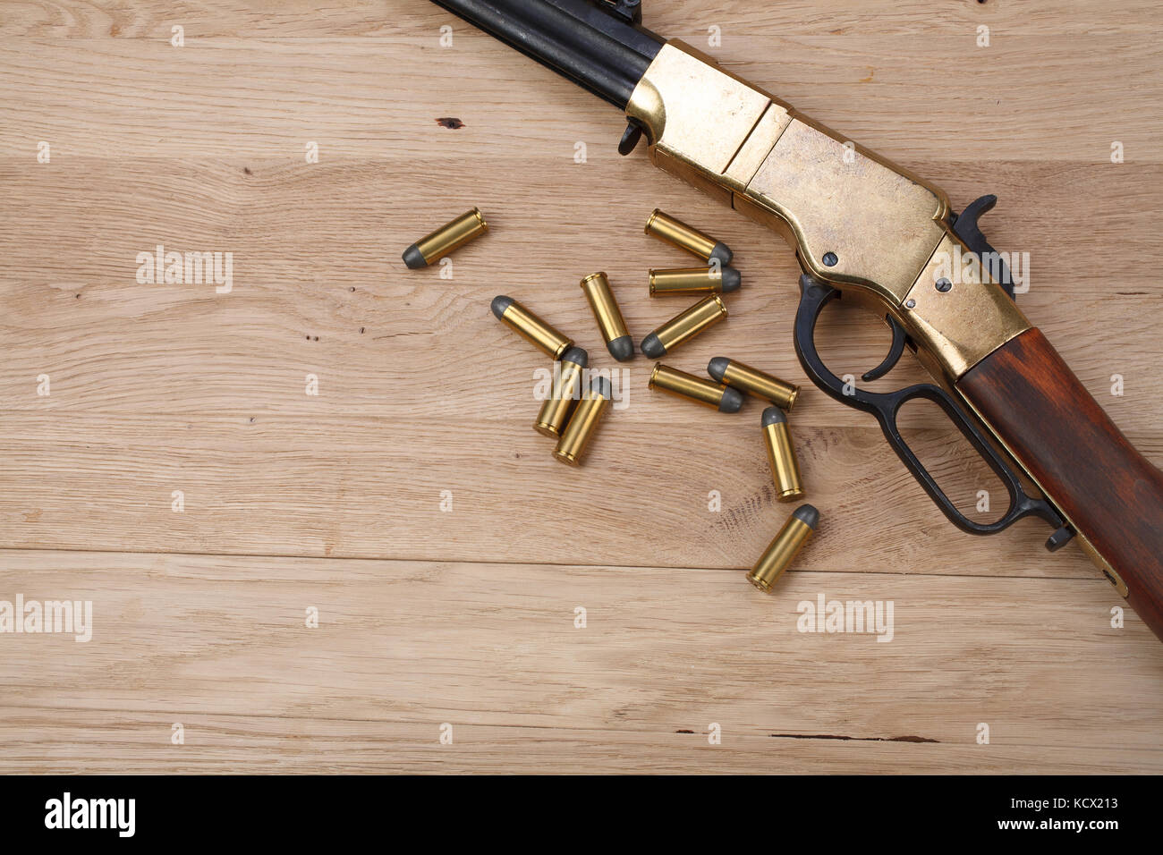 Wild west period rifle Stock Photo - Alamy