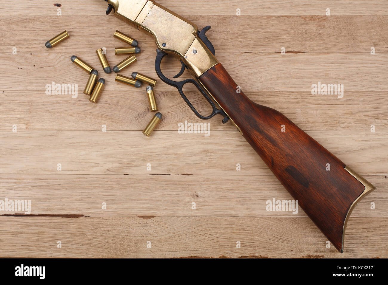 Wild west period rifle Stock Photo - Alamy