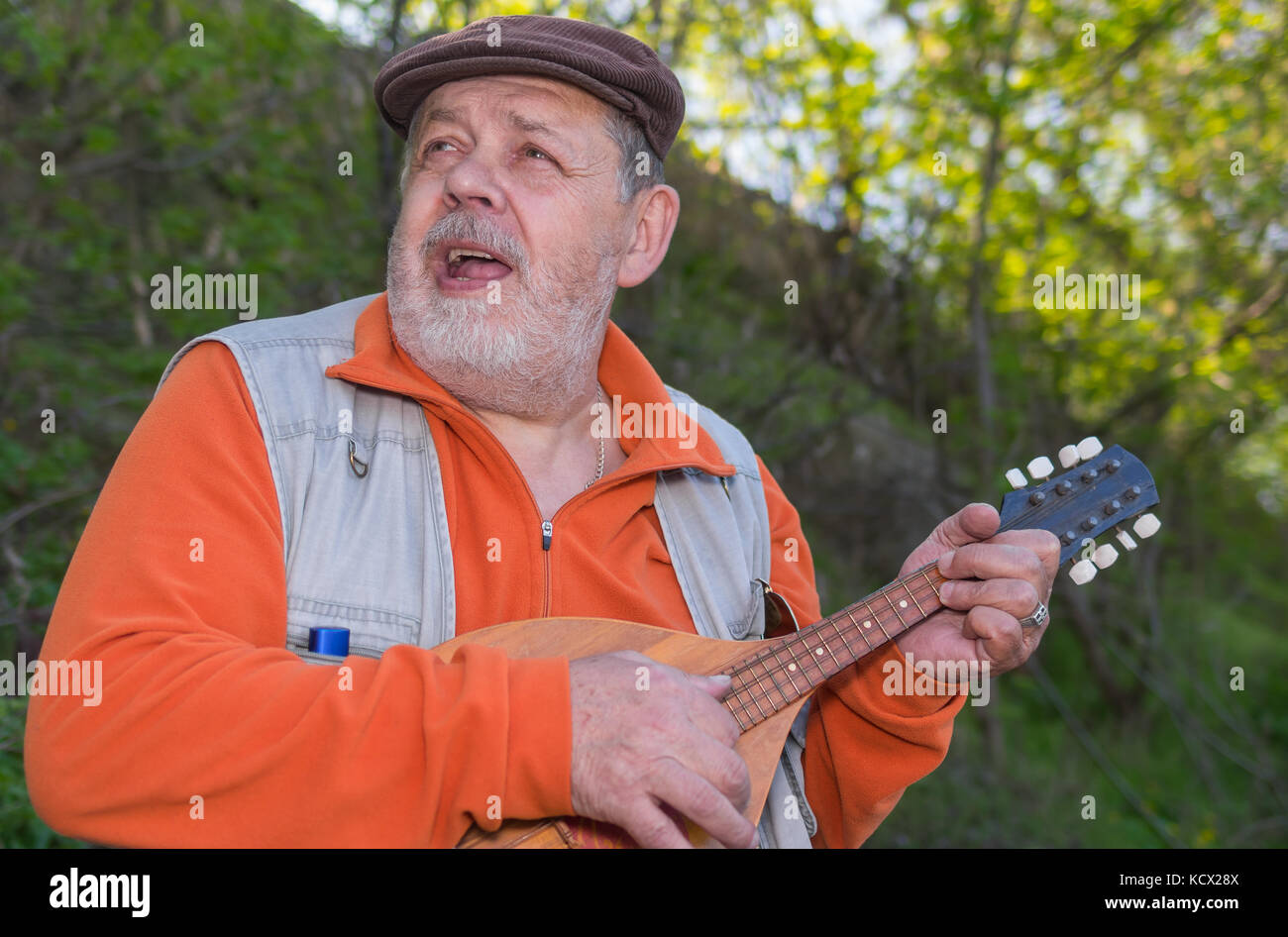 Man Playing Mandolin Stock Photos & Man Playing Mandolin Stock Images ...
