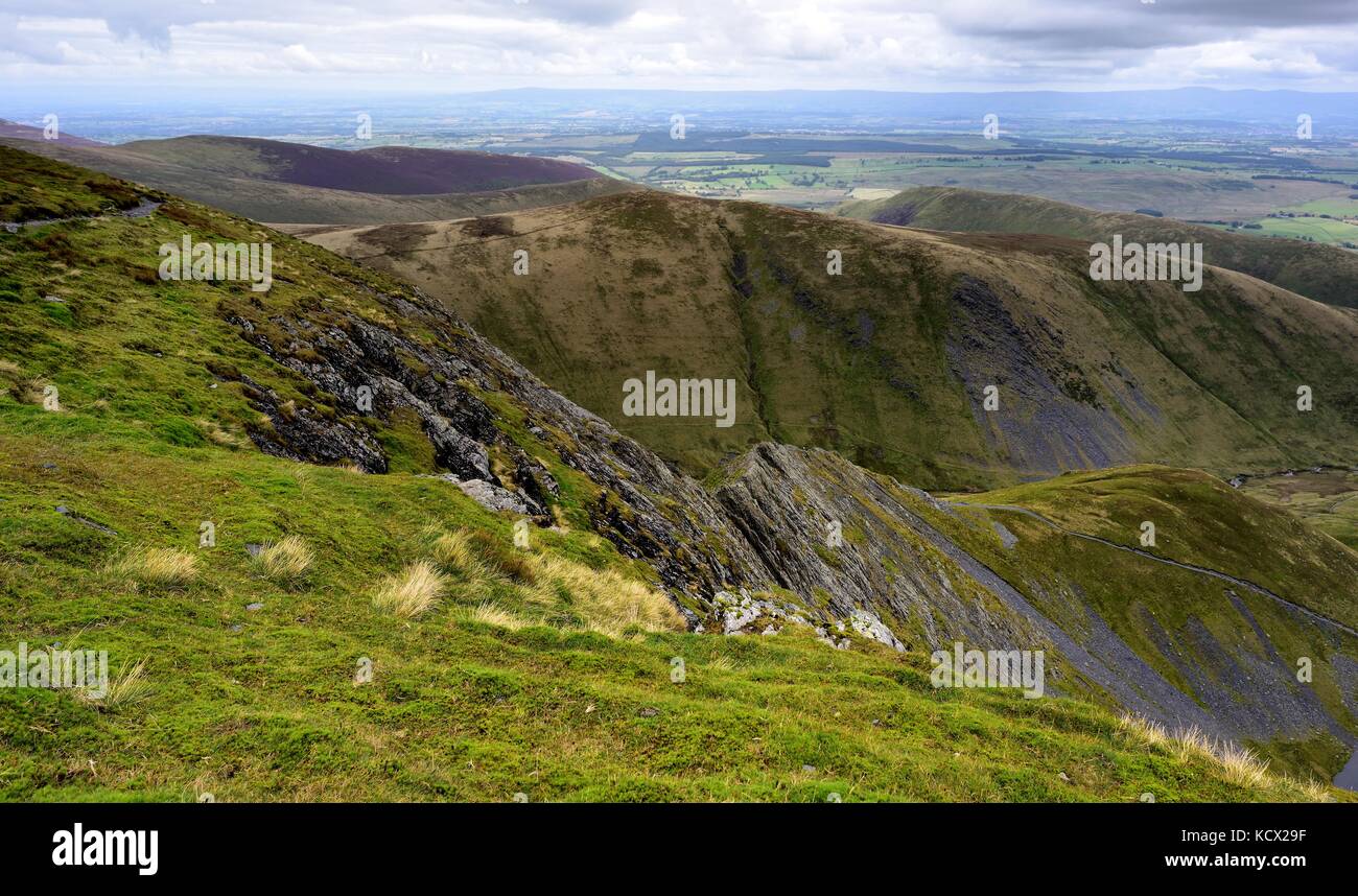 Scales tarn and sharp edge hi-res stock photography and images - Alamy