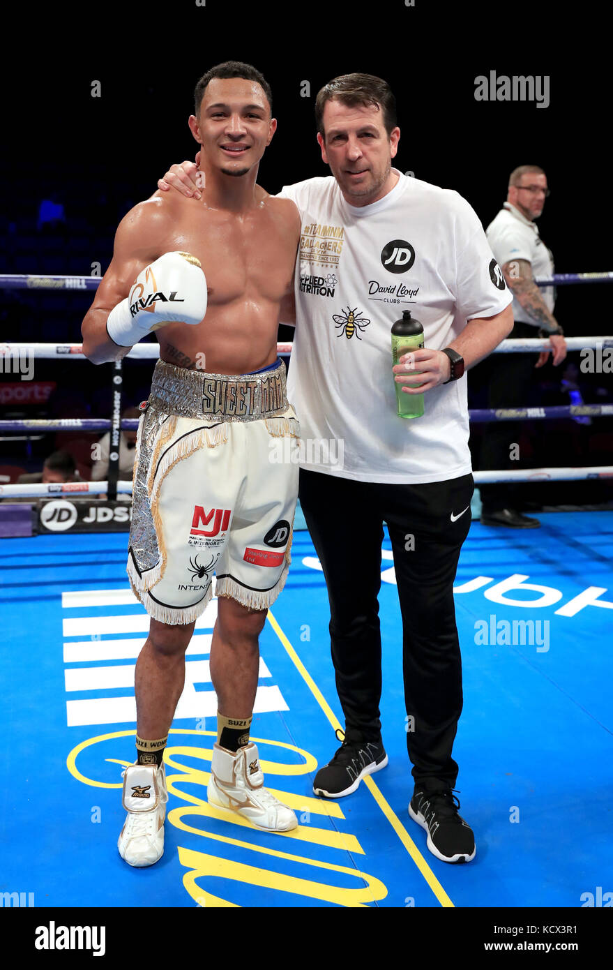 Marcus Morrison (left) celebreates beating Mariusz Biskupski during ...