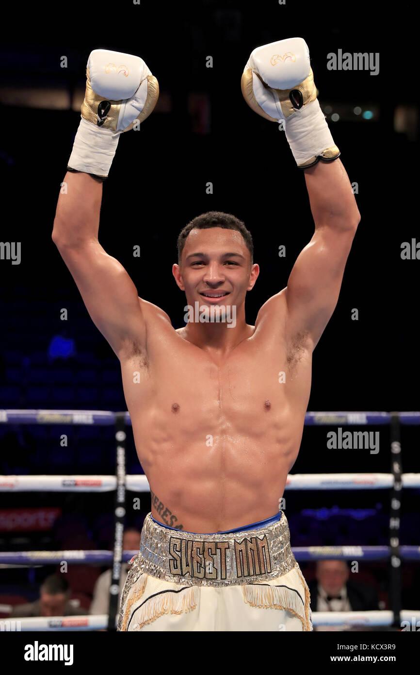 Marcus Morrison celebrates beating Mariusz Biskupski during their ...
