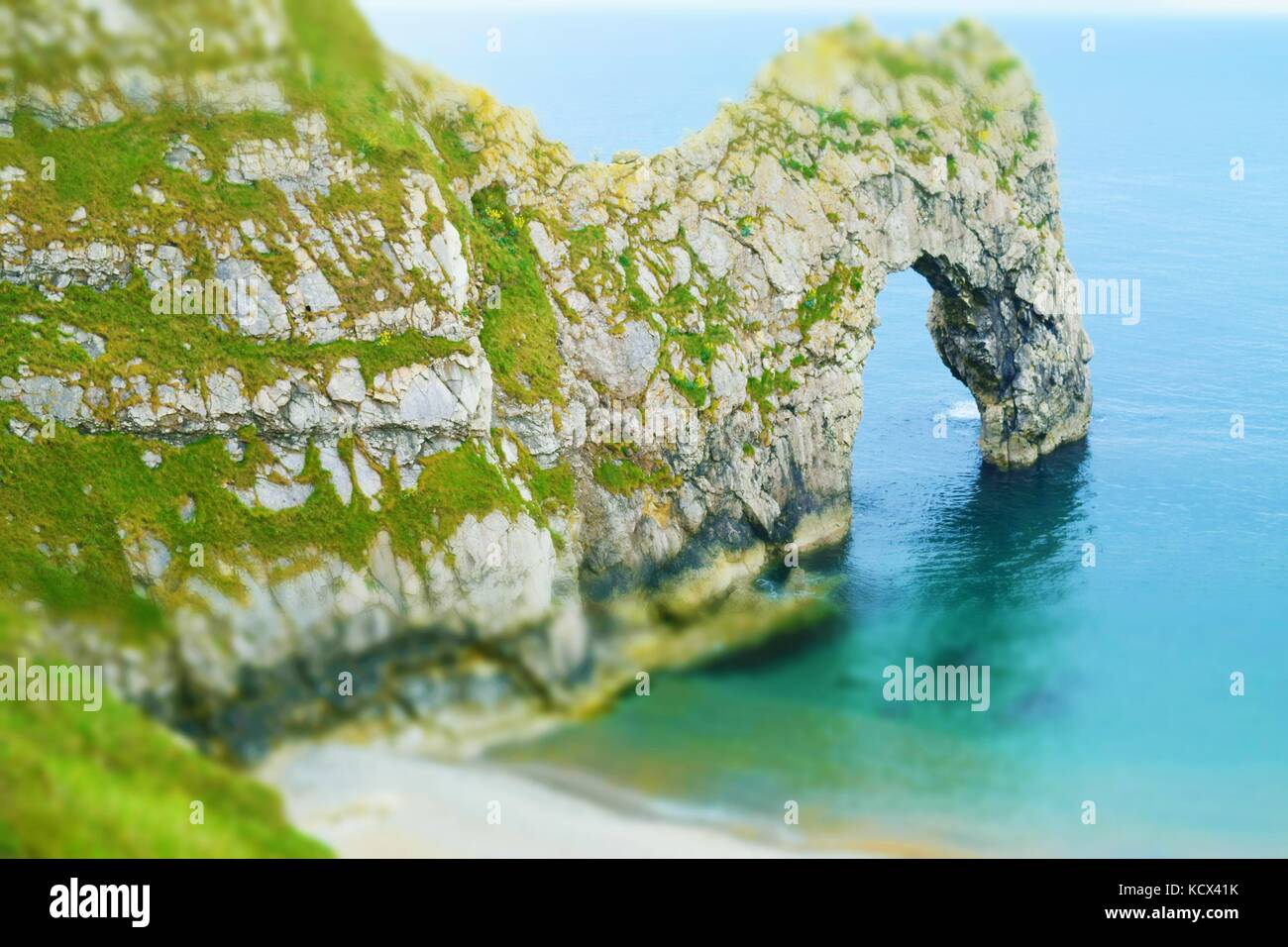 Durdle door spring hi-res stock photography and images - Alamy