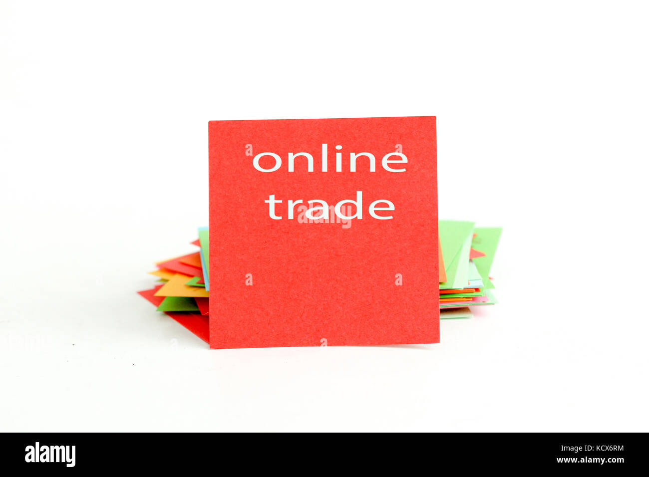 picture of a red note paper with text online trade Stock Photo - Alamy