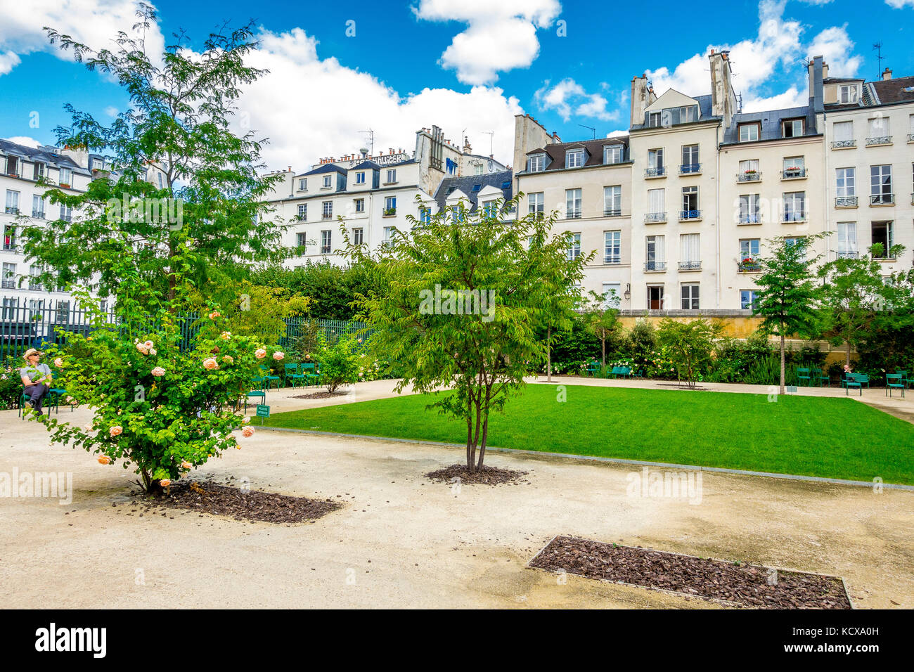 Picasso museum paris garden hi-res stock photography and images - Alamy