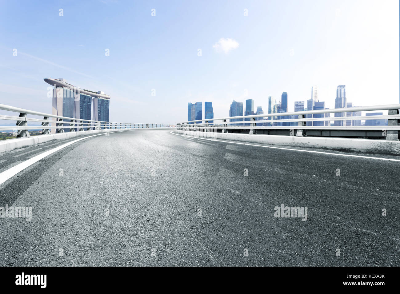 Emtpy buildings hi-res stock photography and images - Alamy