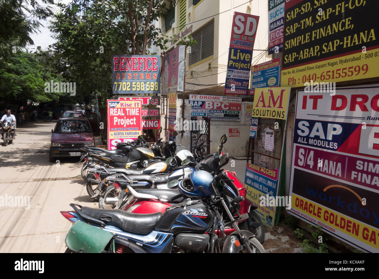 HYDERABAD,INDIA-07th OCTOBER,2017.A view of Ameerpet street known for ...