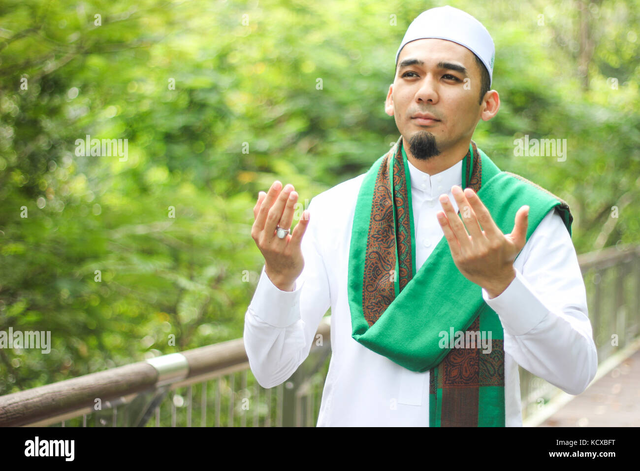 Closeup shot of Muslim Man Recite Doa Stock Photo - Alamy