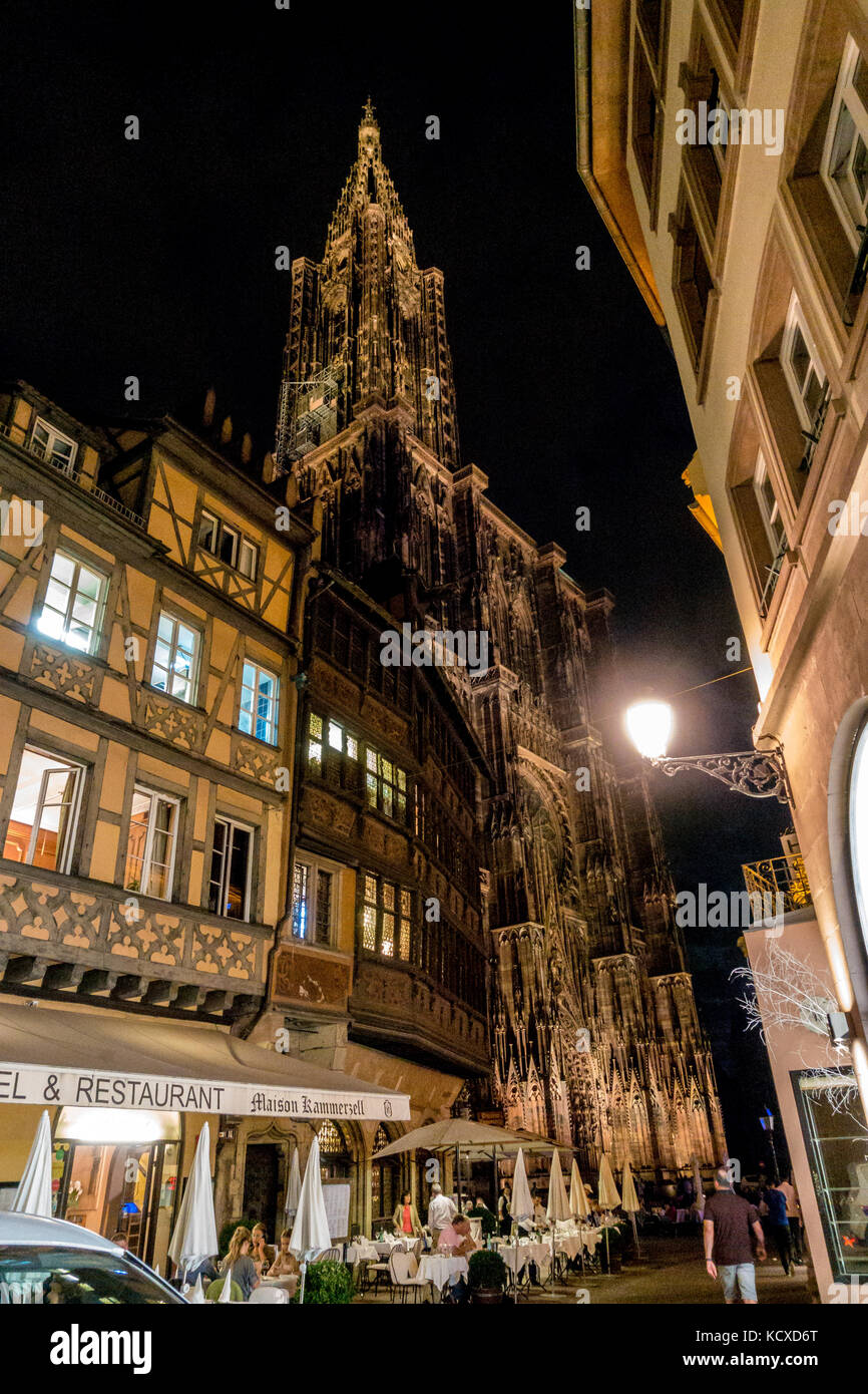 Adjacent Street High Resolution Stock Photography and Images - Alamy