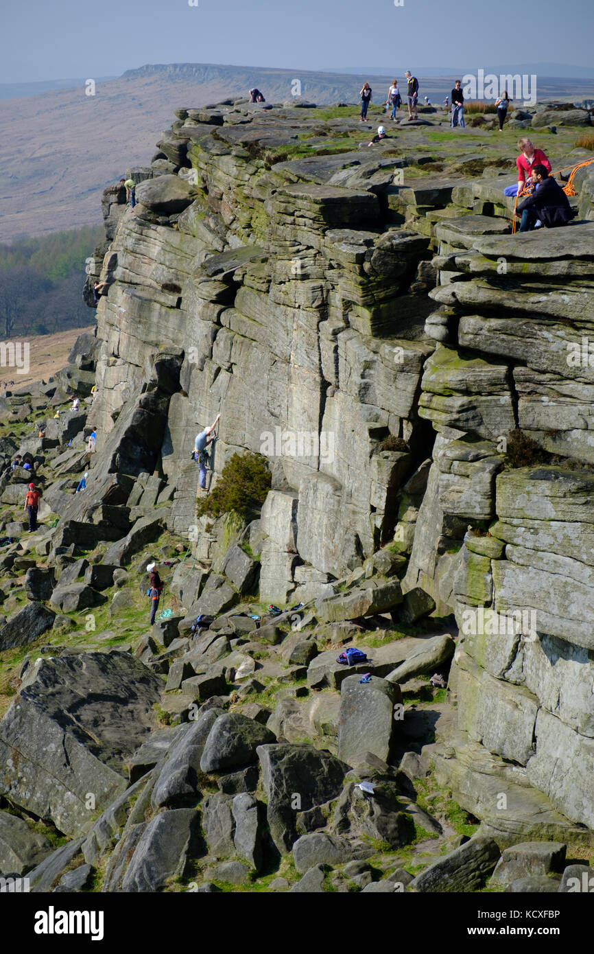 Climbers on Stanage Edge, Peak District, UK Stock Photo - Alamy