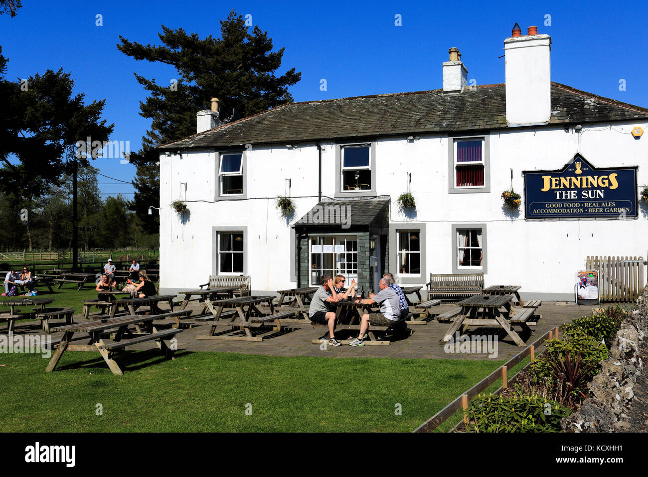 Pooley bridge village hi-res stock photography and images - Alamy