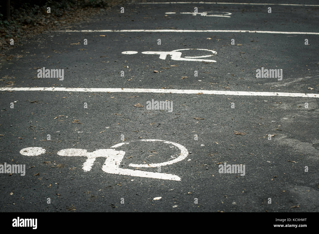 old handicapped sign parking spot Stock Photo - Alamy