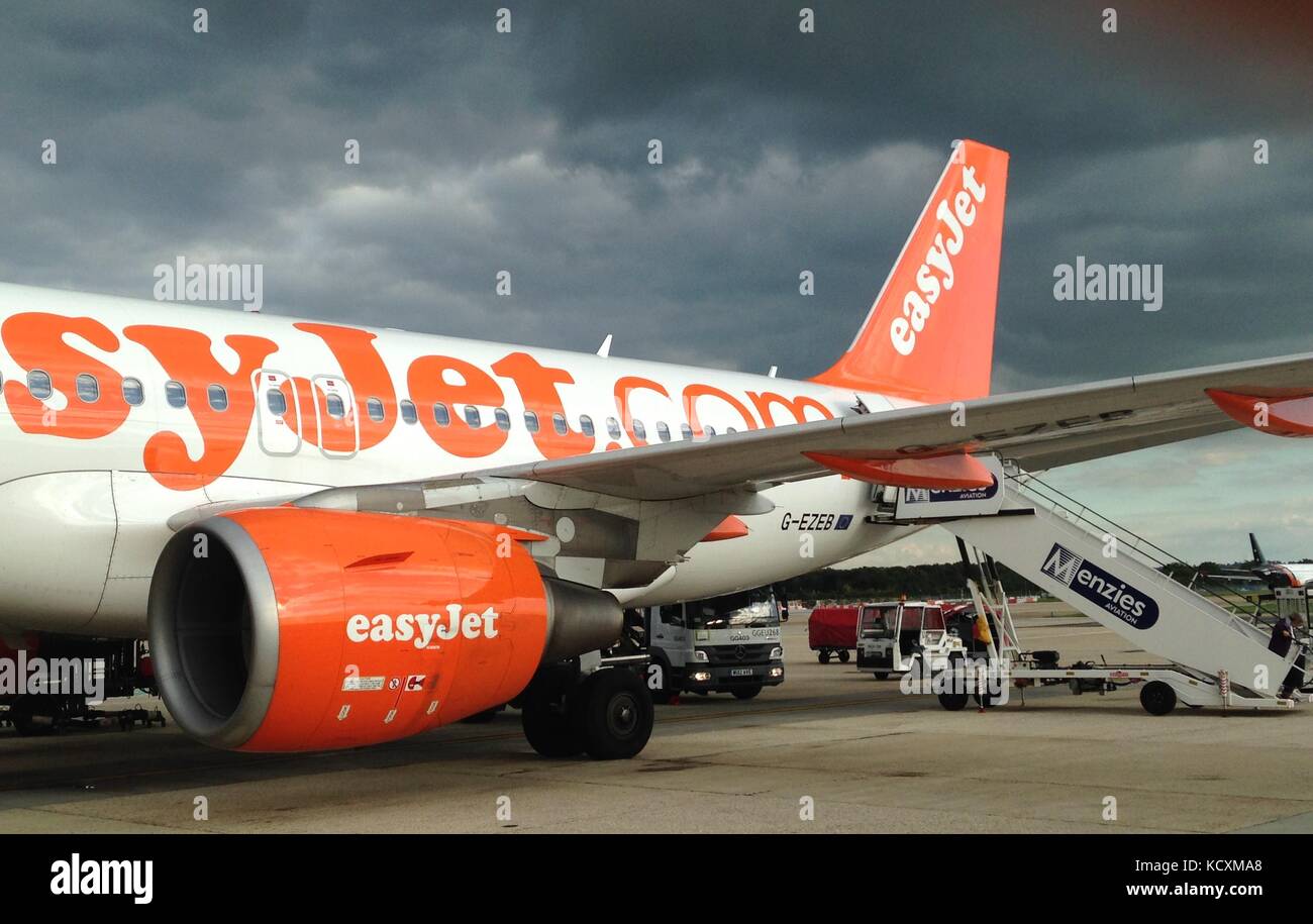 Easyjet flights cancelled hi-res stock photography and images - Alamy