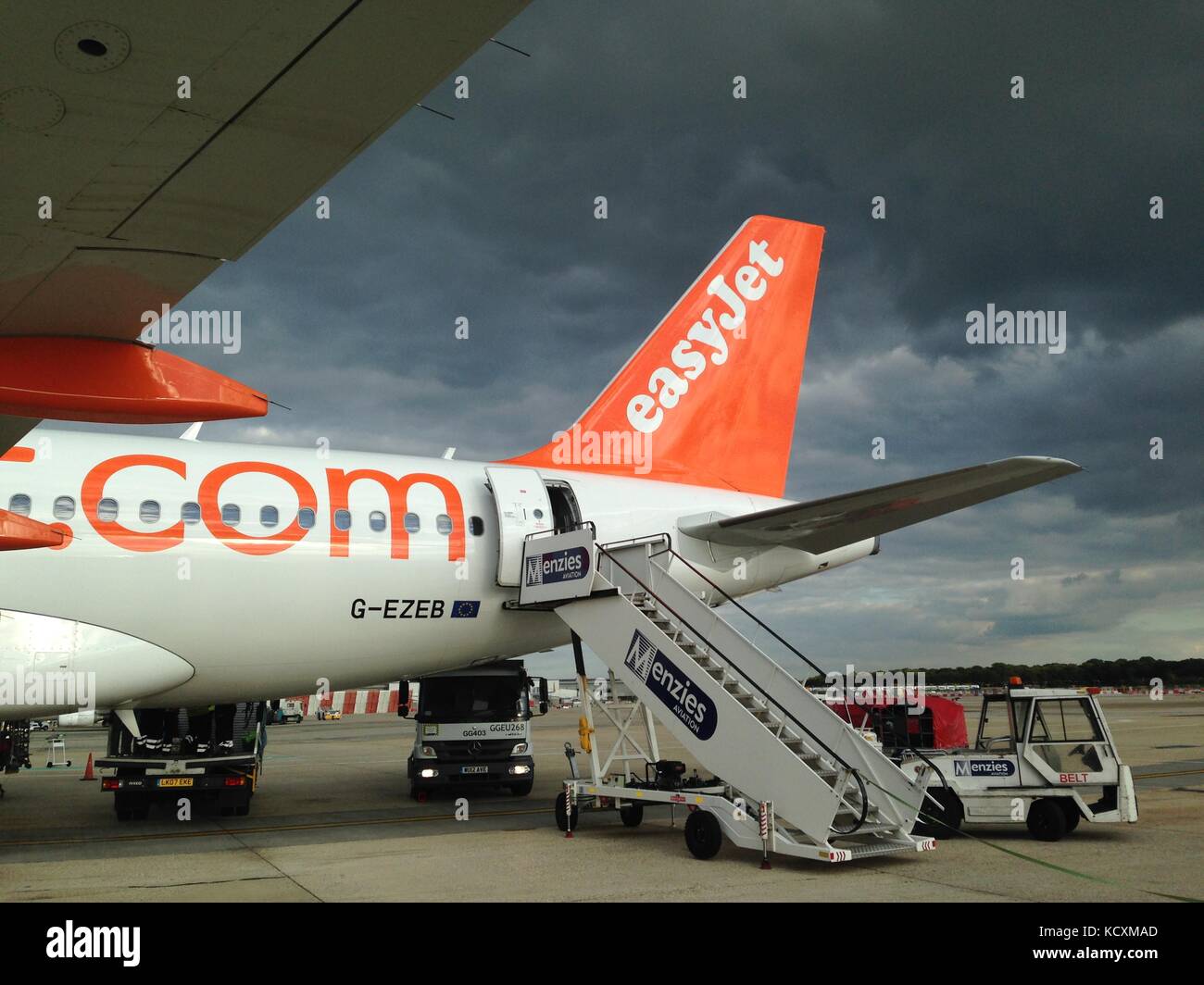 Easy jet and the environment hi-res stock photography and images - Alamy