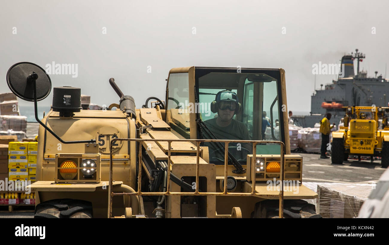 5k forklift hi-res stock photography and images - Alamy