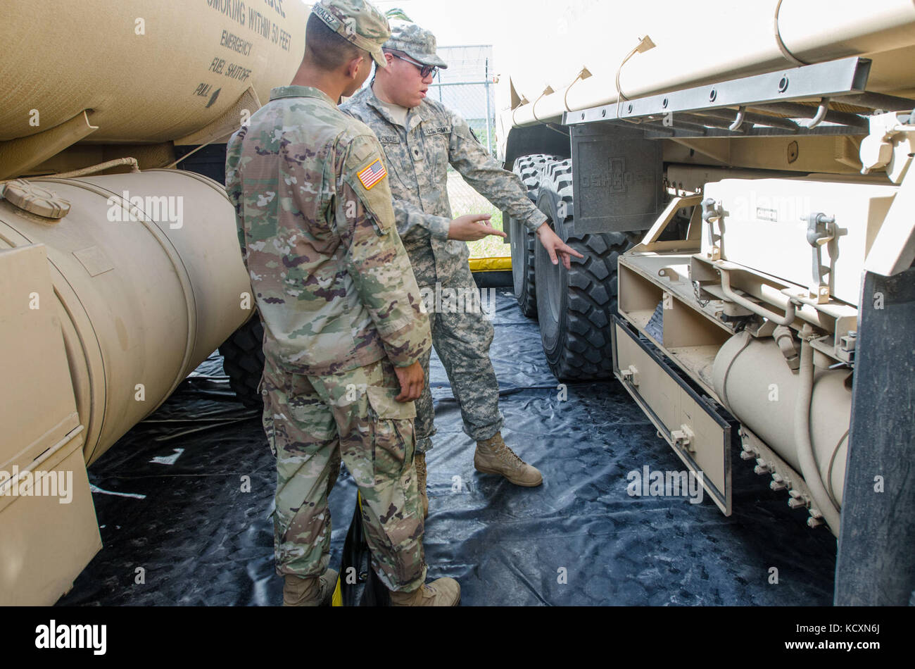 U.S. Army Reserve Soldiers from the 941st Quartermaster Company, 346th ...