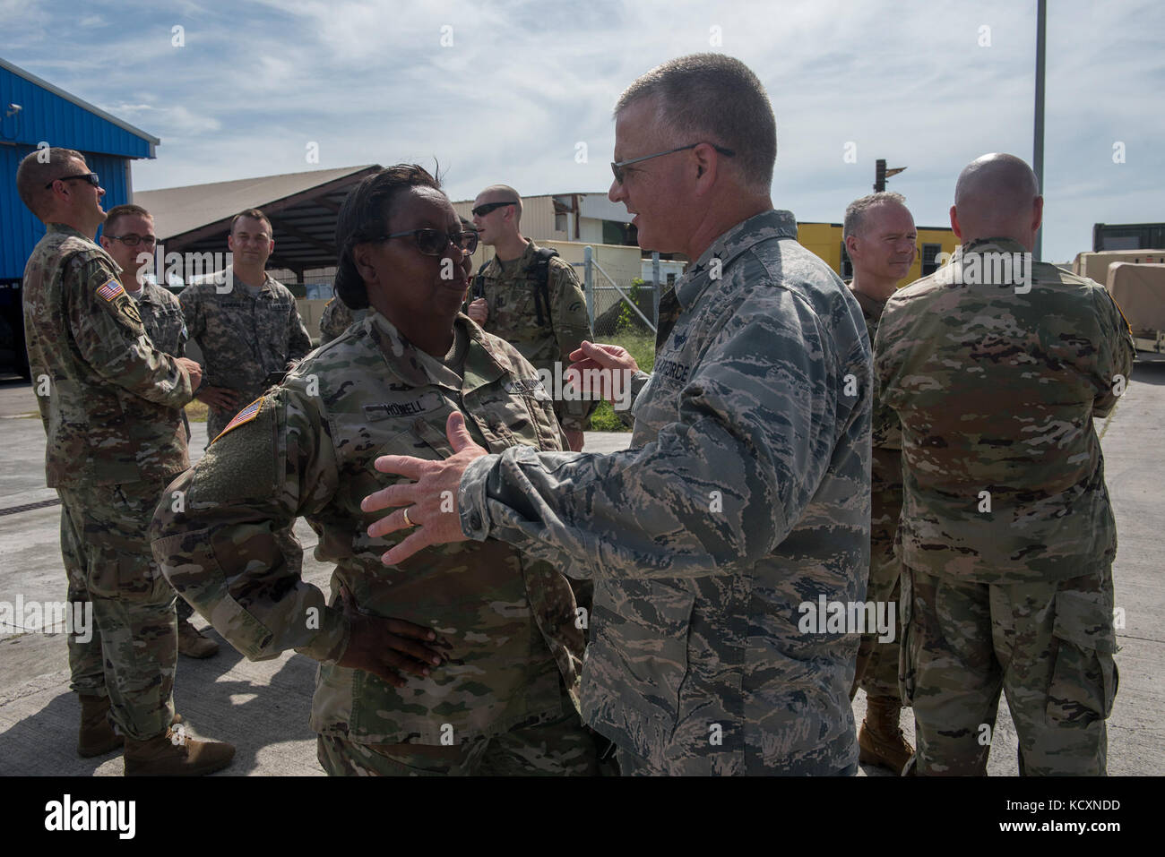 National guard leaders meet hi-res stock photography and images - Alamy