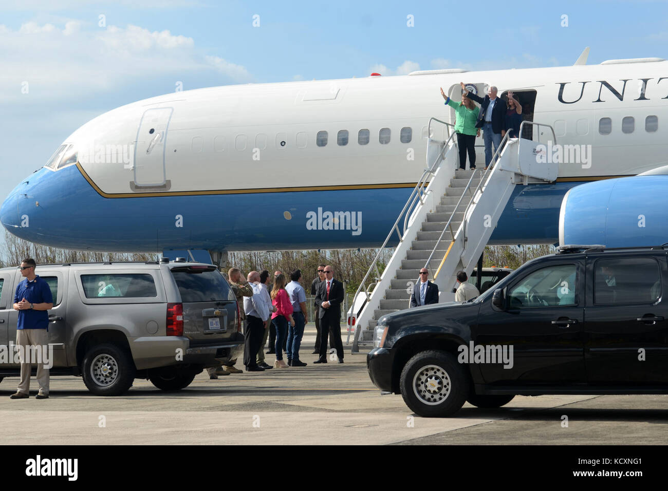 Puerto rico emergency authorities hi-res stock photography and images ...