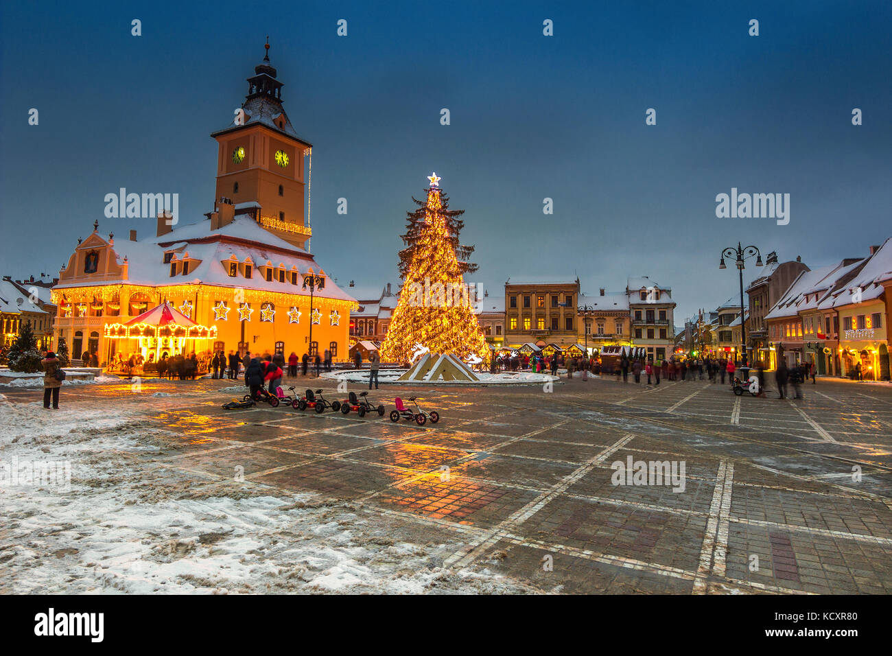 Colorful Christmas market with ornamental Christmas tree in the main ...