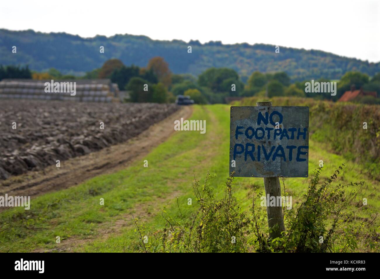 Land farmland country hi-res stock photography and images - Alamy