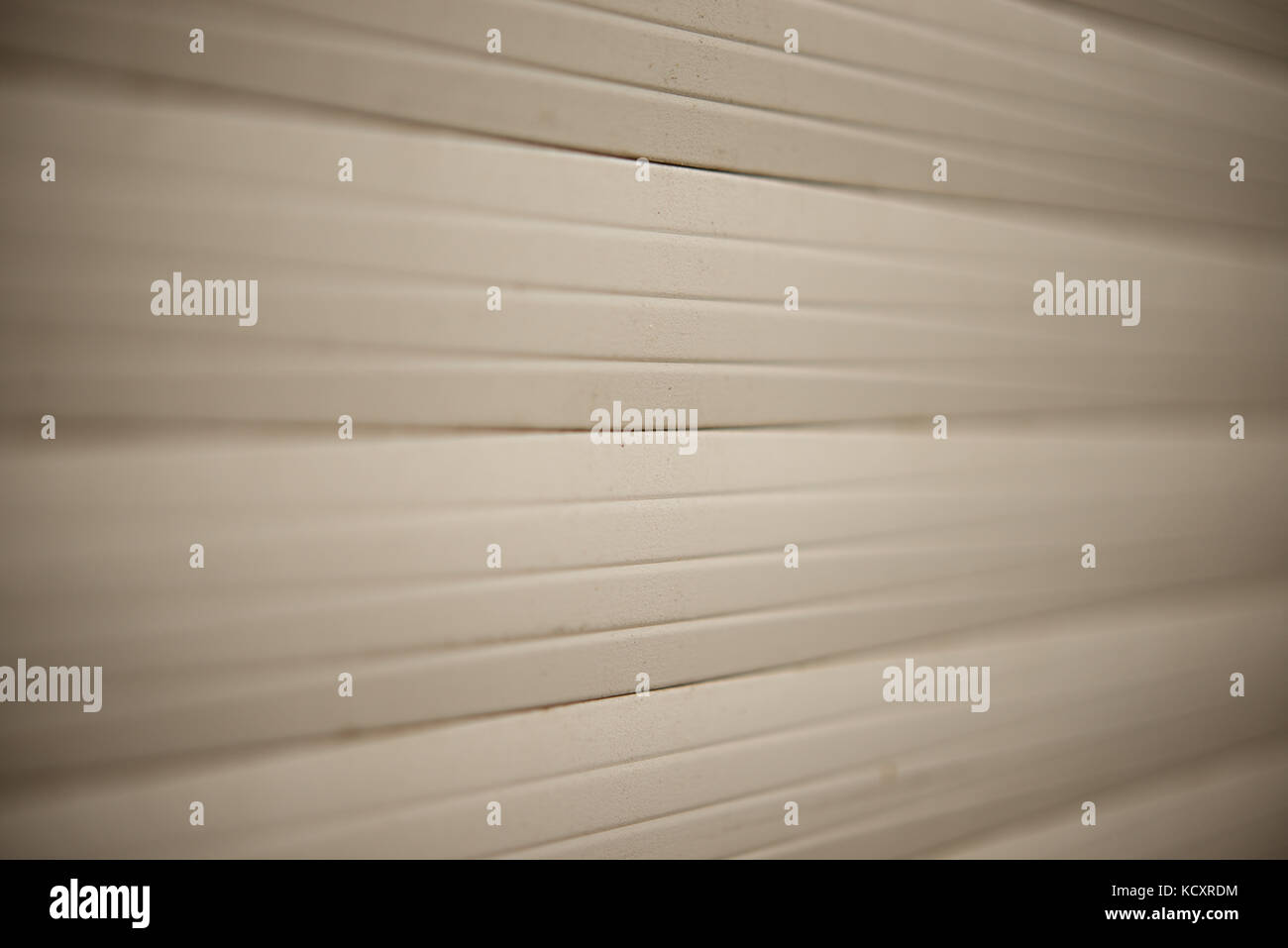 Rolling shutter closed background backdrop texture Stock Photo - Alamy