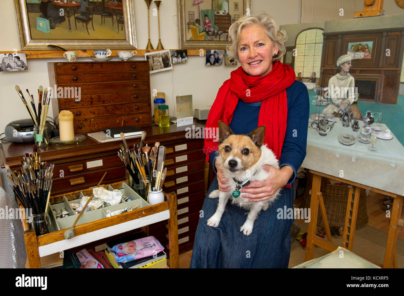 Painter Marcelle Milo-Gray and 'Lily' in her studio in Denbury, Devon ...