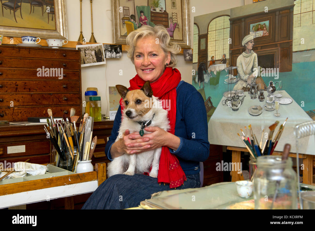 Painter Marcelle Milo-Gray and 'Lily' in her studio in Denbury, Devon ...