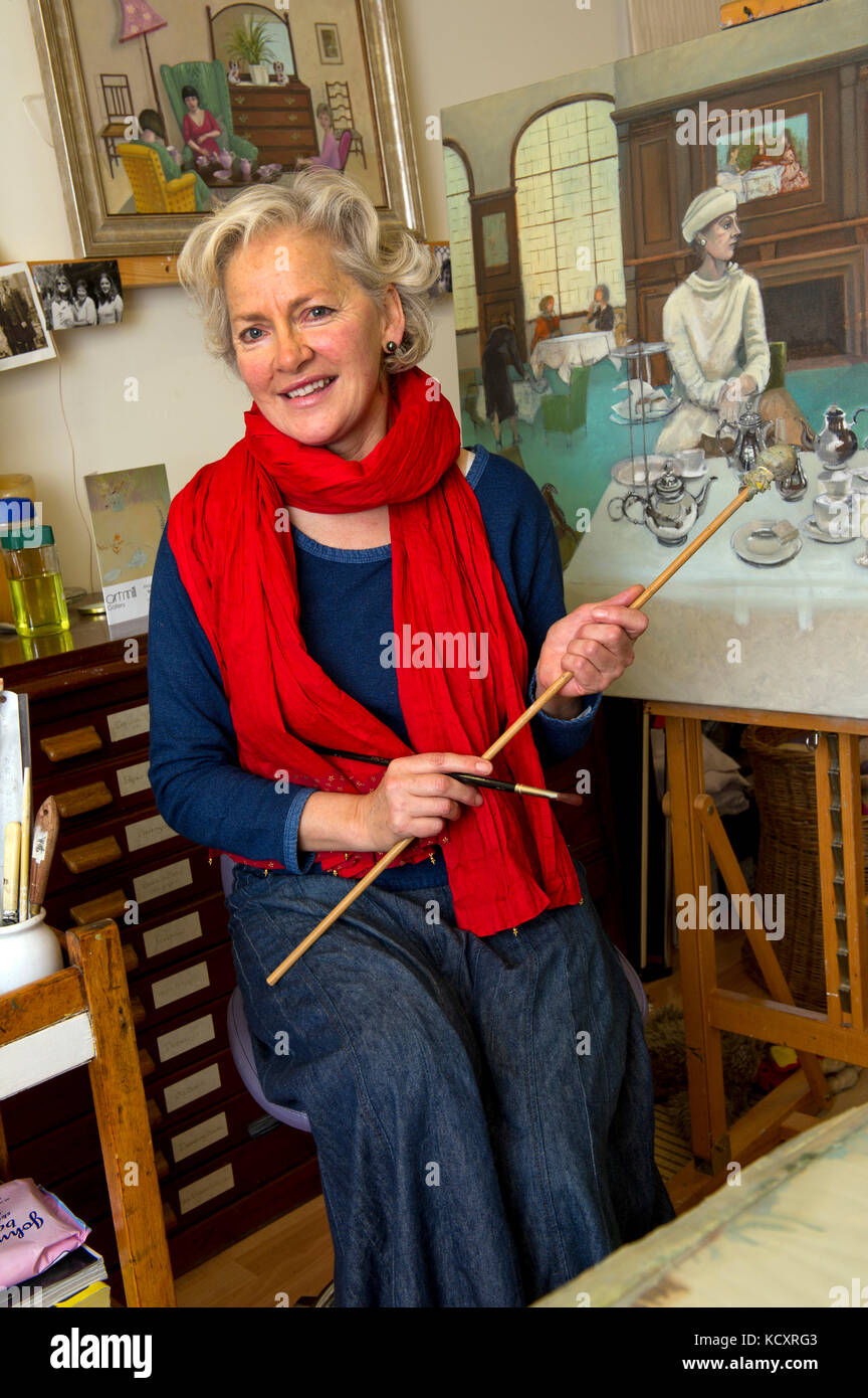 Painter Marcelle Milo-Gray and 'Lily' in her studio in Denbury, Devon ...
