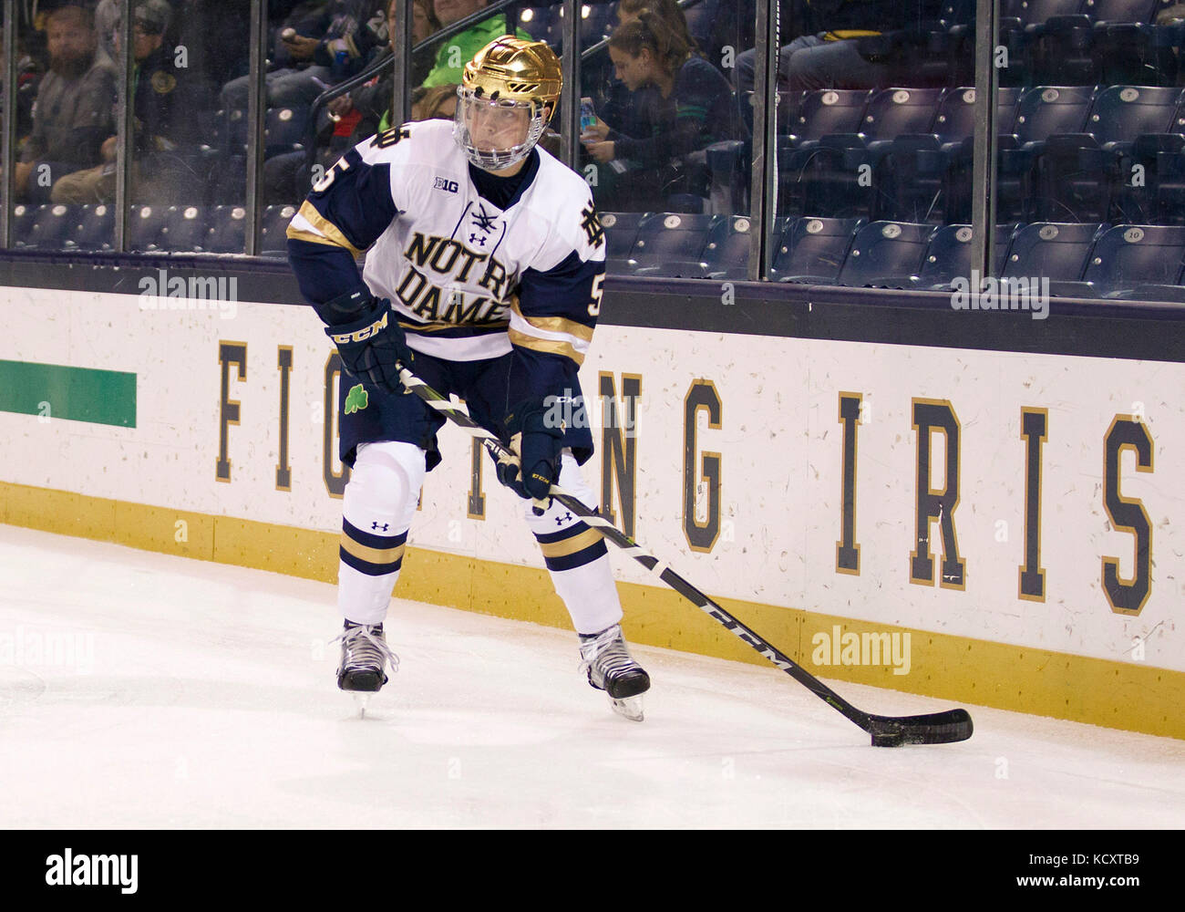 South Bend, Indiana, USA. 06th Oct, 2017. Notre Dame defenseman Matt ...