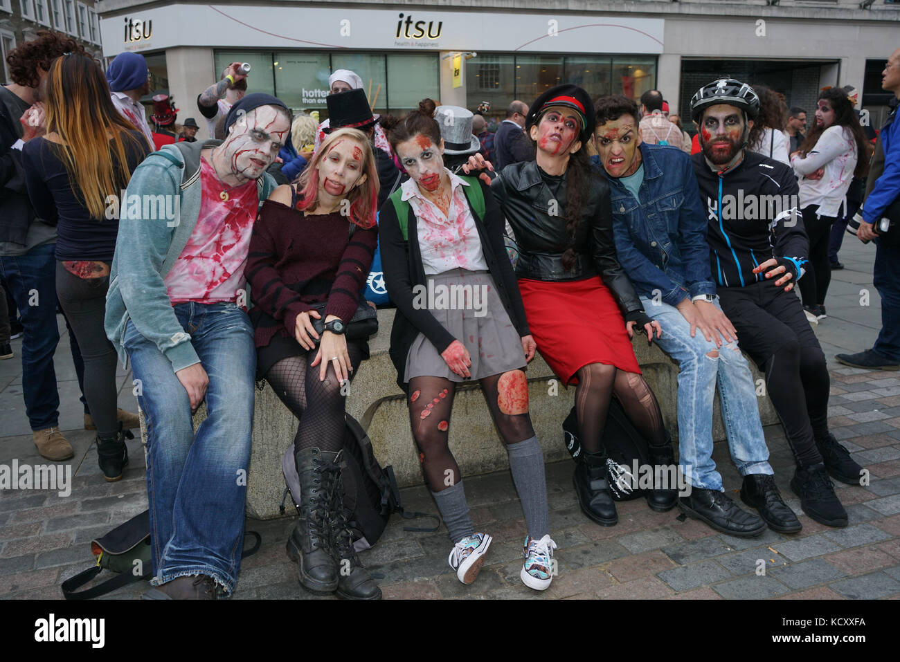 Zombies on broadway hi-res stock photography and images - Alamy