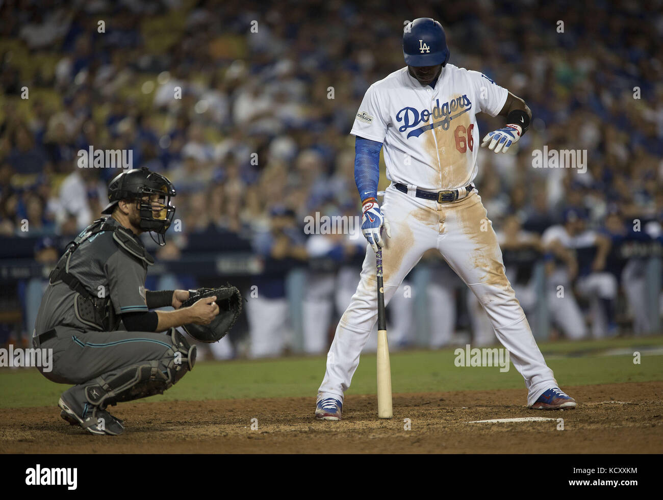 Los Angeles, CALIFORNIA, USA. 6th Oct, 2017. Los Angeles Dodgers (66 ...
