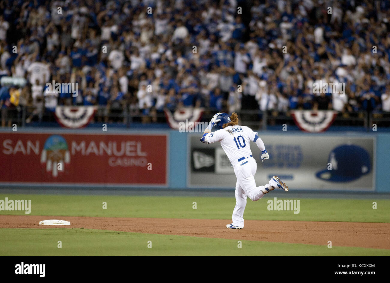 Los angeles dodgers third baseman justin turner 10 hi-res stock ...