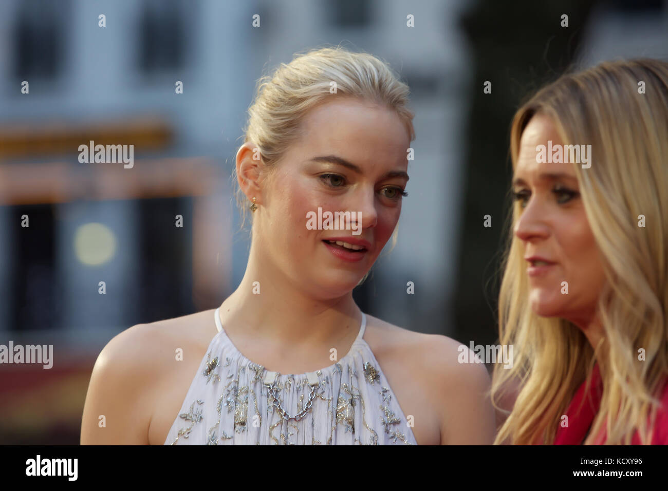 1973 battle of sexes crowd hi-res stock photography and images - Alamy