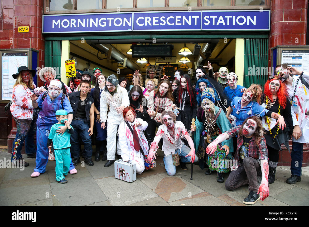 London, UK. 7th Oct, 2017. Hundreds of people wearing zombie costumes ...