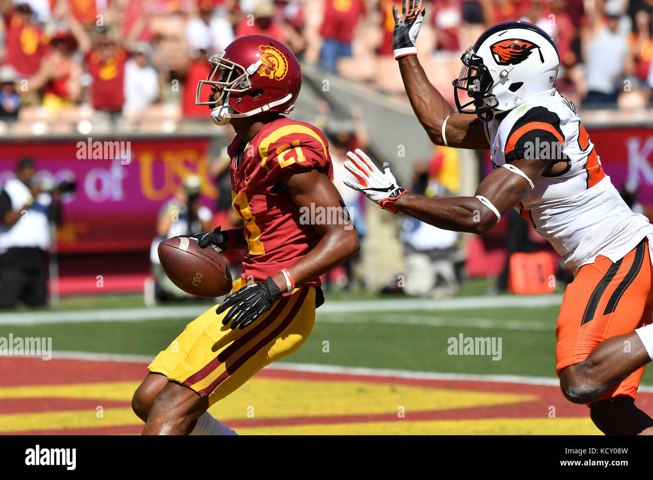 Los Angeles, CA, USA. 7th Oct, 2017. USC Trojans wide receiver Tyler ...