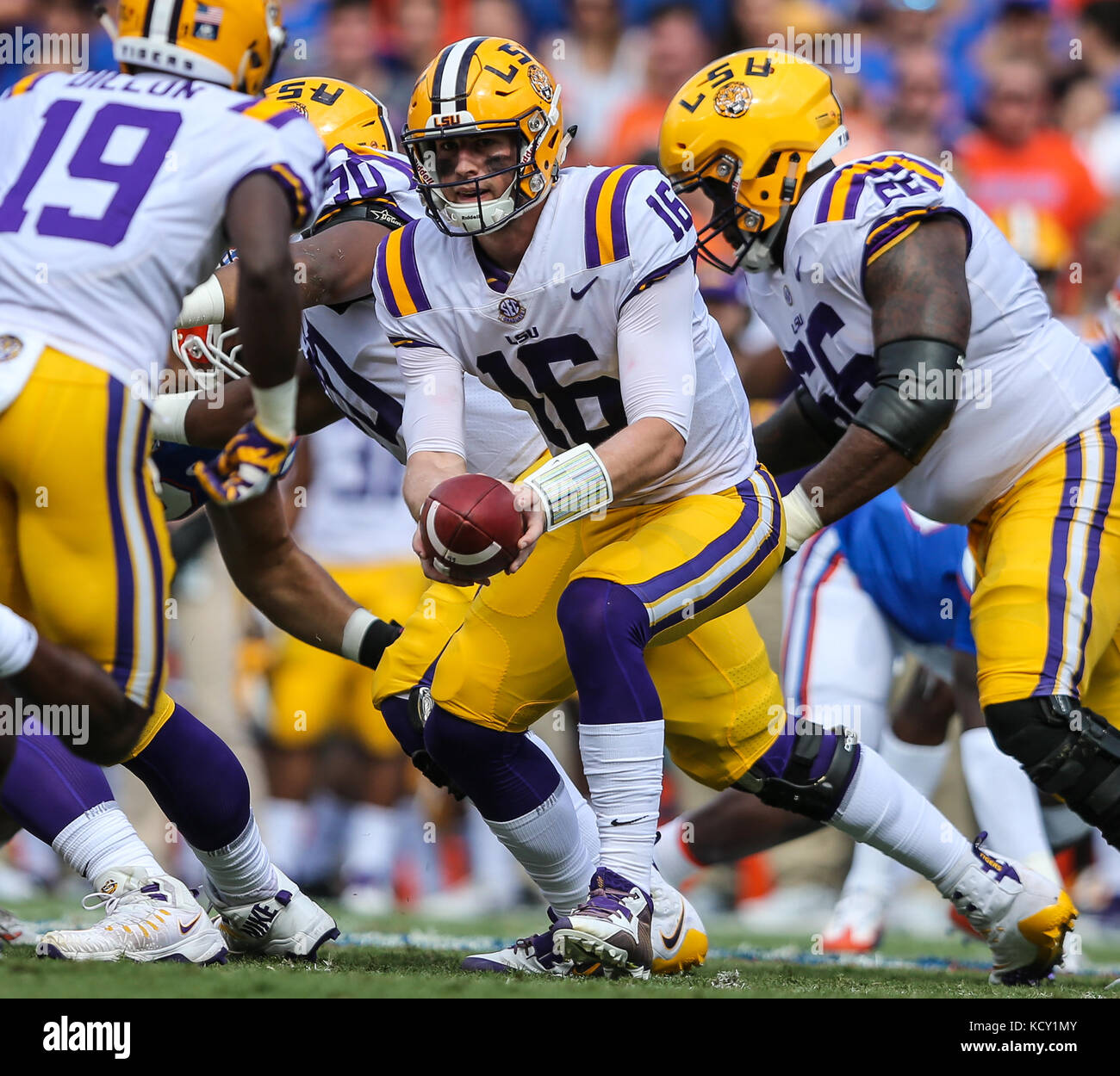Florida, USA. 7th Oct, 2017. LSU Tigers quarterback Danny Etling (16 ...