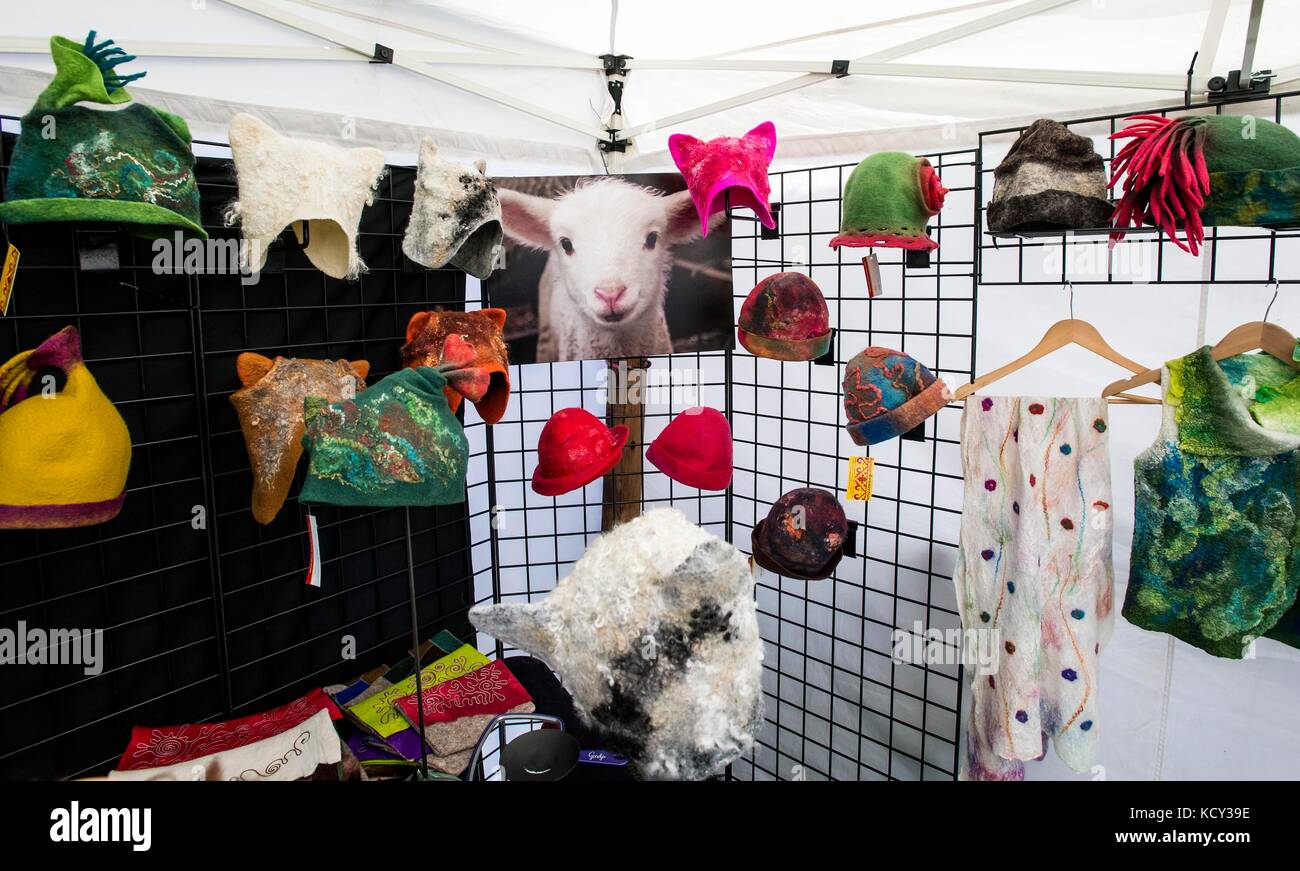Hailey, Idaho, USA. 07th Oct, 2017. Woolen goods are offered for sale ...
