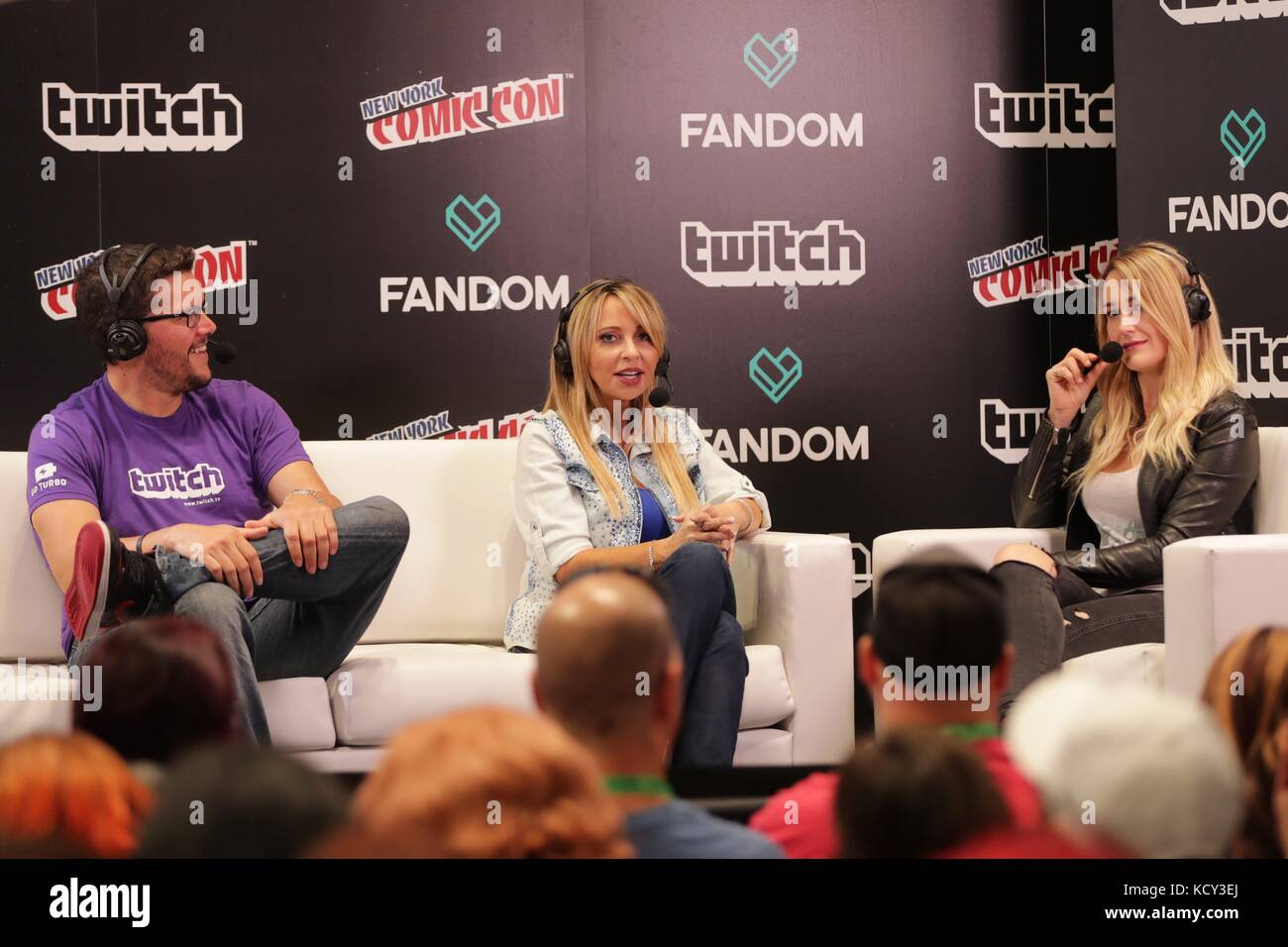 Powerpuff 2017 hi-res stock photography and images - Alamy