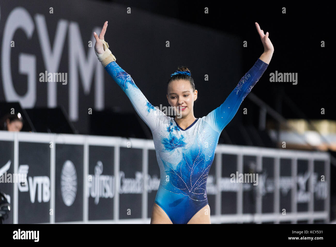 Montreal, Canada. 07th Oct, 2017. Sharon Olsen of Canada (522) salutes ...