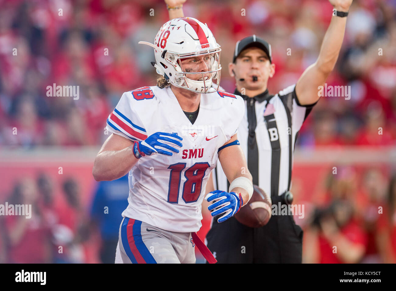 22 07 18 hi-res stock photography and images - Alamy