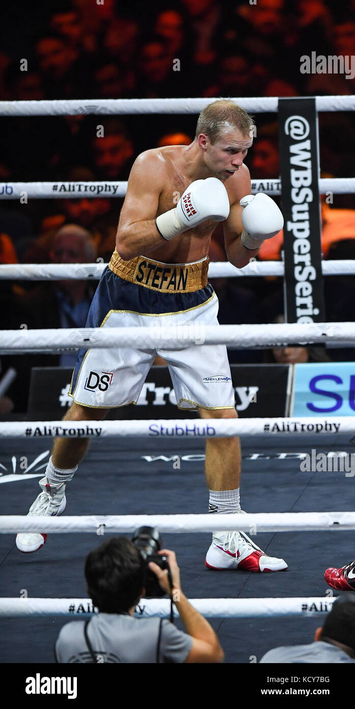 Stuttgart, Germany. 7th Oct, 2017. Stefan Haertel of Germany in action ...