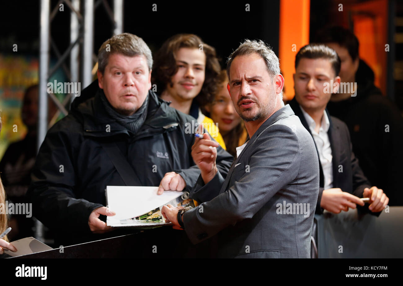 Hamburg, Germany. 7th Oct, 2017. Actor Moritz Bleibtreu arrives for the ...