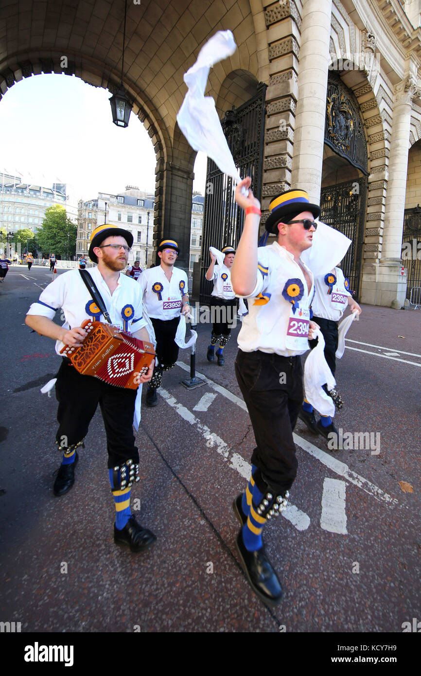 Hammersmith morris men dancing in hi-res stock photography and images ...