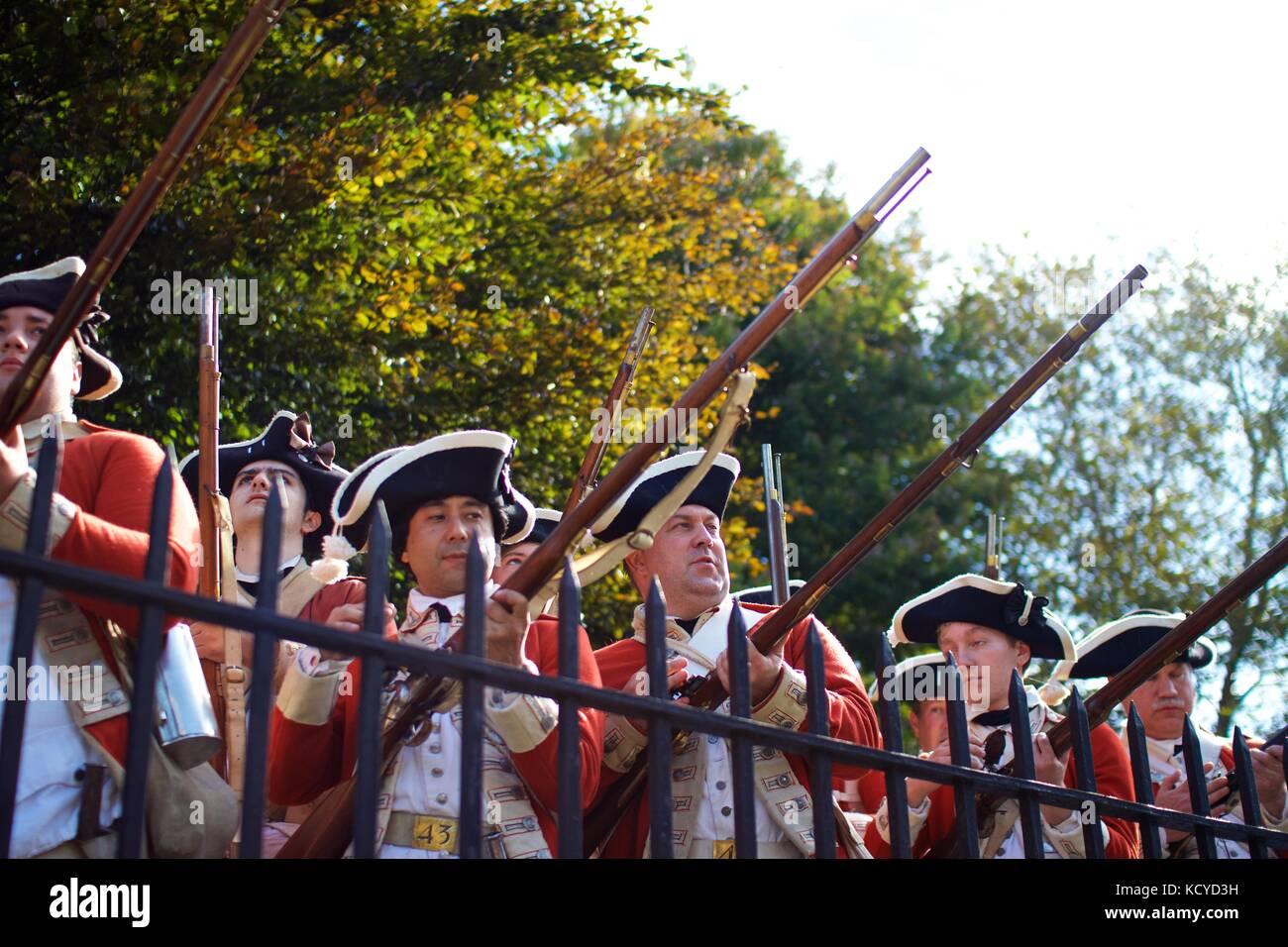 British soldiers, or Redcoats, stand ready to fight against American ...