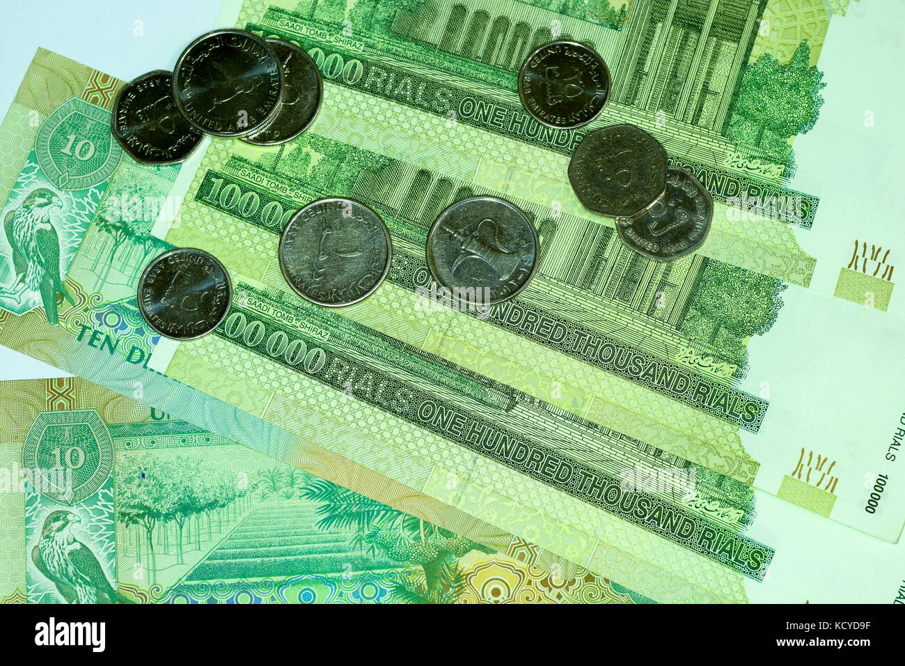 Close up Banknote and Currency Bills and Coins Stock Photo - Alamy