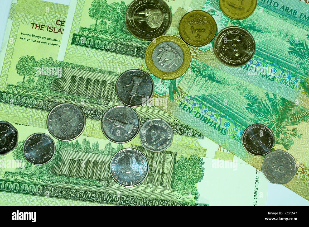 Close up Banknote and Currency Bills and Coins Stock Photo - Alamy