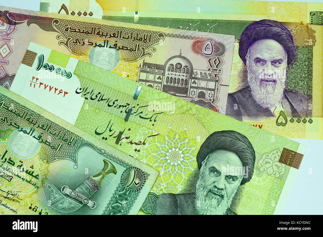 Close up Banknote and Currency Bills and Coins Stock Photo - Alamy