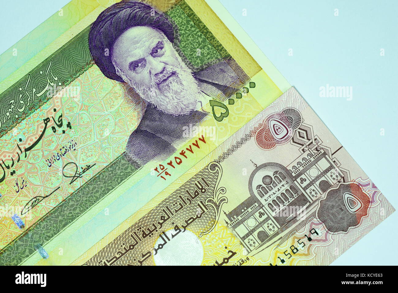 Close up Banknote and Currency Bills and Coins Stock Photo - Alamy